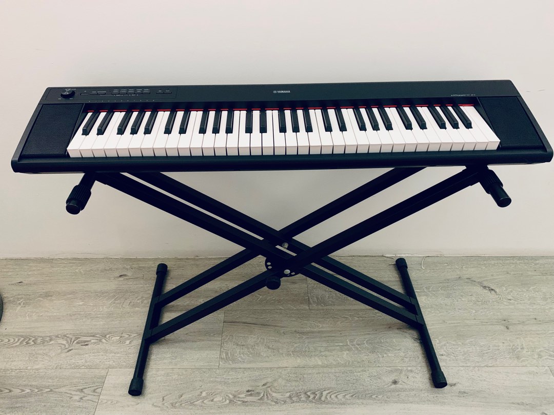 Yamaha NP-12 Piaggero Portable Stage Piano Black White 61 keys NP12 NP ...