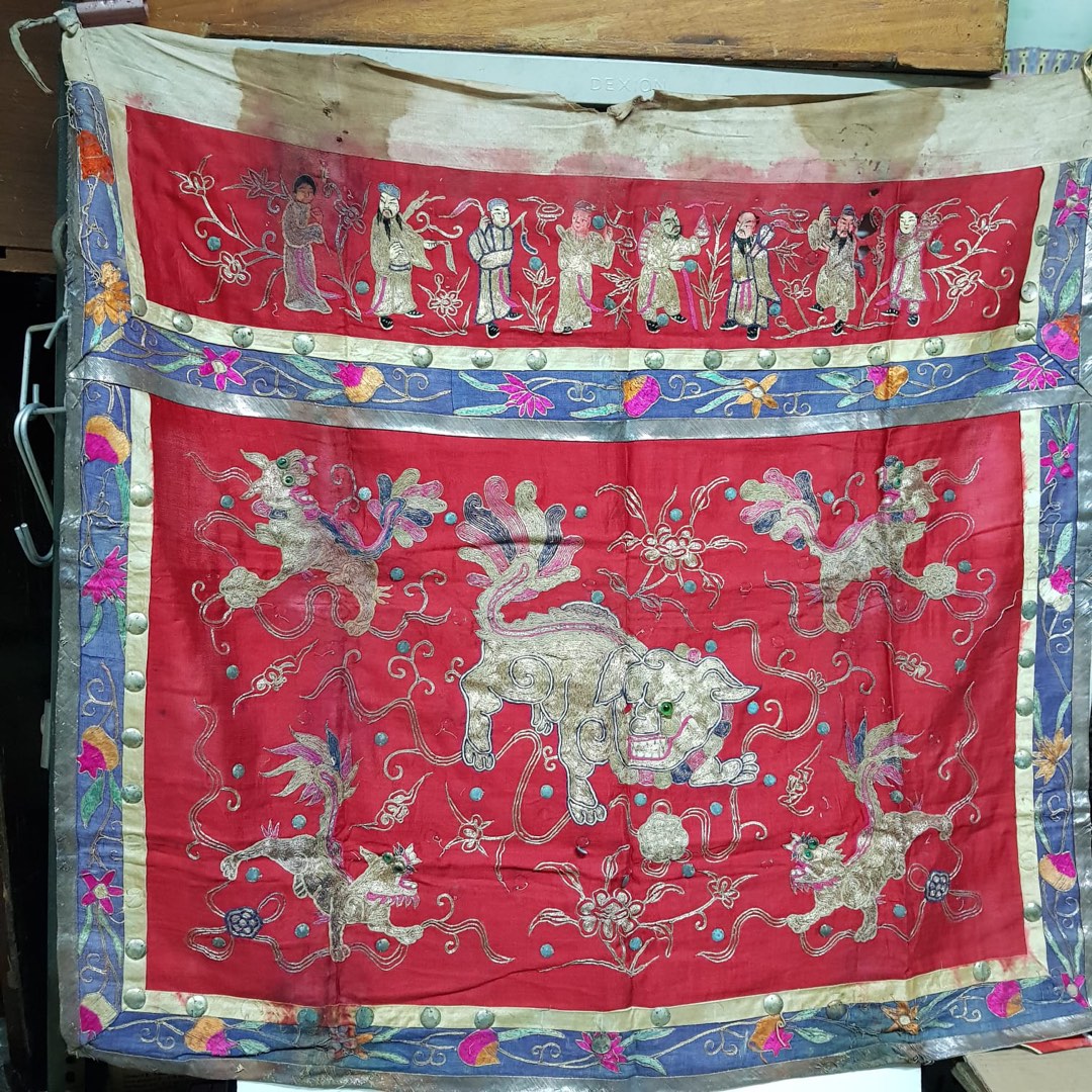 Altar table cloth-silver lining embroidery towi, Hobbies & Toys ...