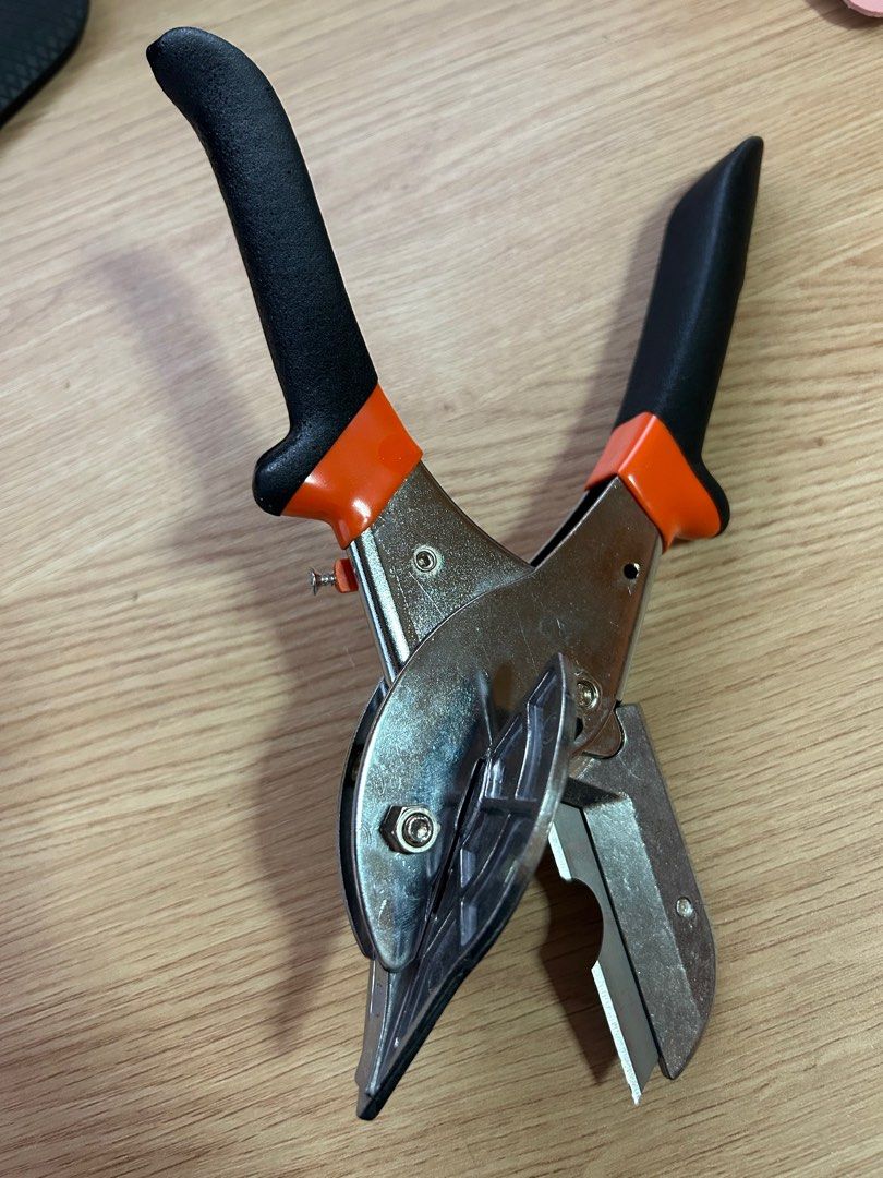 Angular cutting of Moulding and Trim, adjustable, Furniture & Home ...