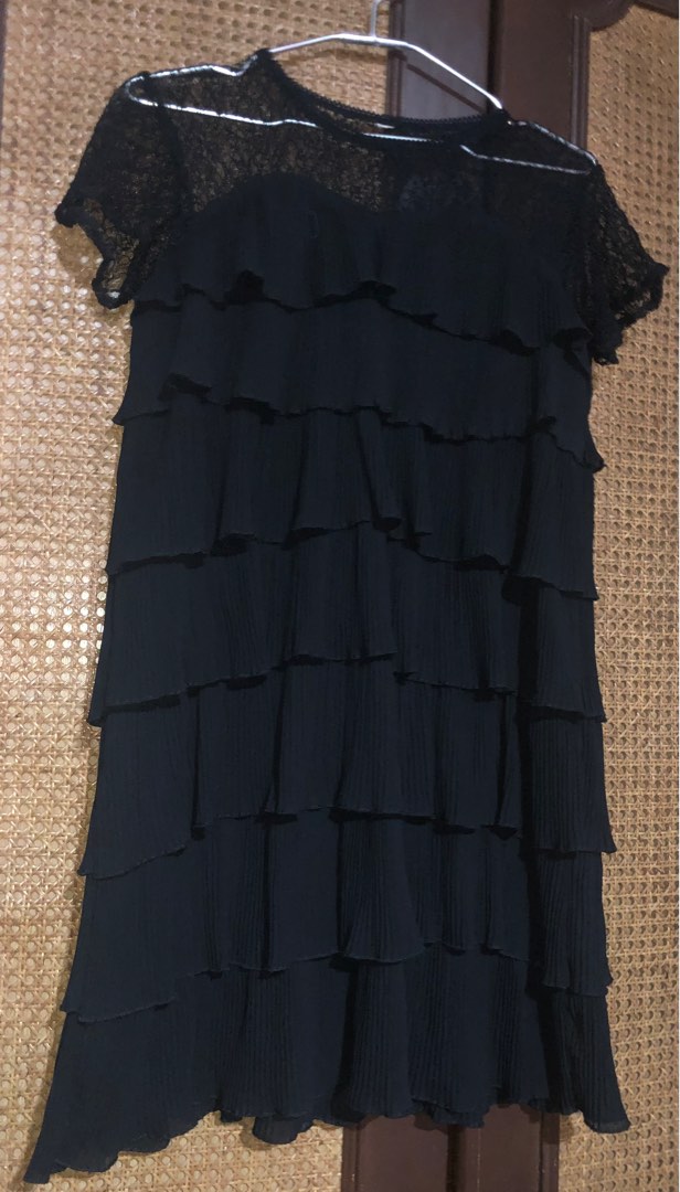 Black Dress with overlapping pleats, Women's Fashion, Dresses & Sets ...