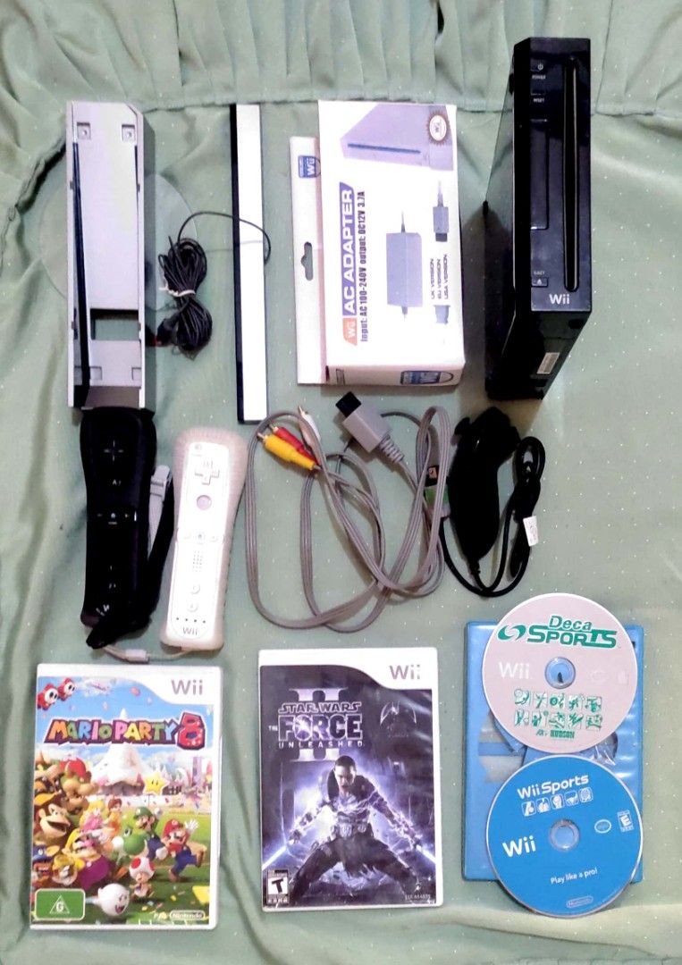 Black Nintendo Wii with Game Freebies, Video Gaming, Video Game ...