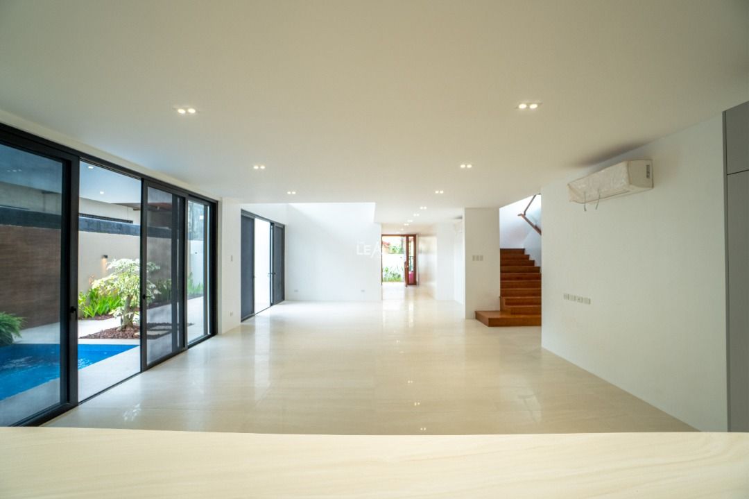 Capitol Hills Golf Subdivision Brand New House for Sale Ayala Heights ...