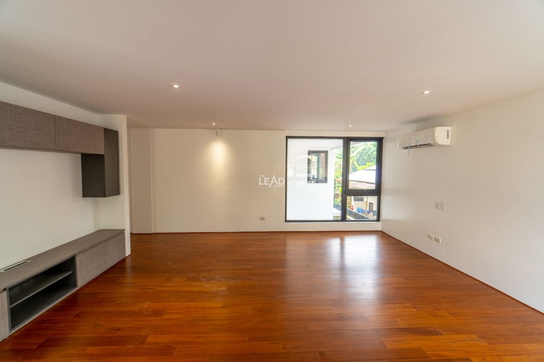 Capitol Hills Golf Subdivision Brand New House for Sale Ayala Heights ...