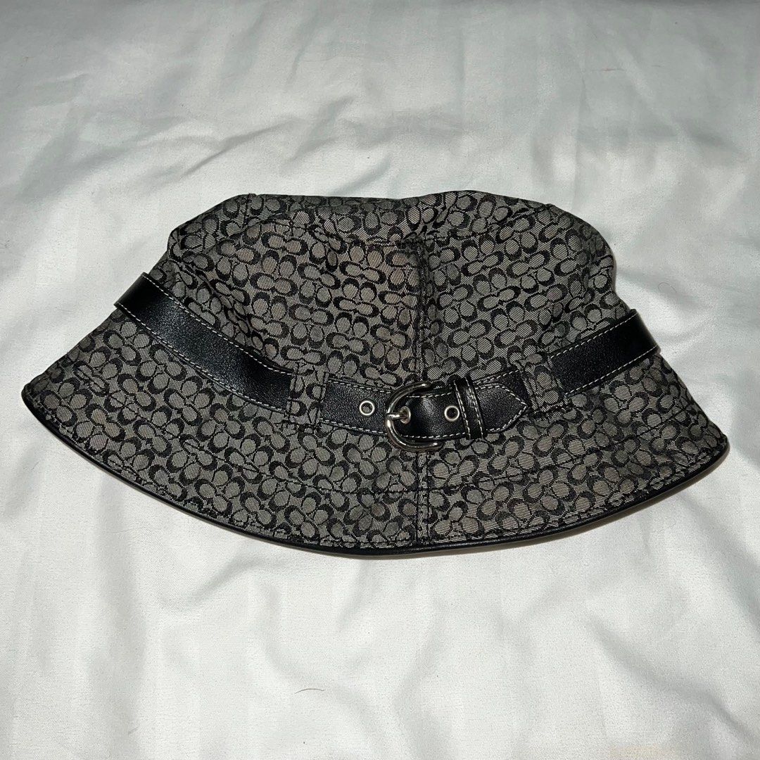 COACH Bucket Hat, Women's Fashion, Watches & Accessories, Hats ...