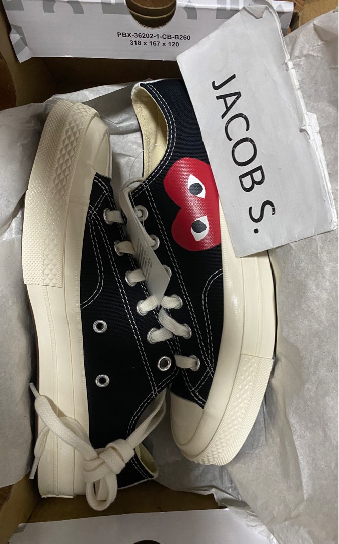 Converse CDG Play Low Black Peeking Heart, Men's Fashion, Footwear ...