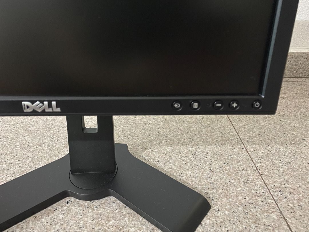 Dell P190SB 19 Inch LCD Flat Panel Computer Monitor with Stand (Comes ...