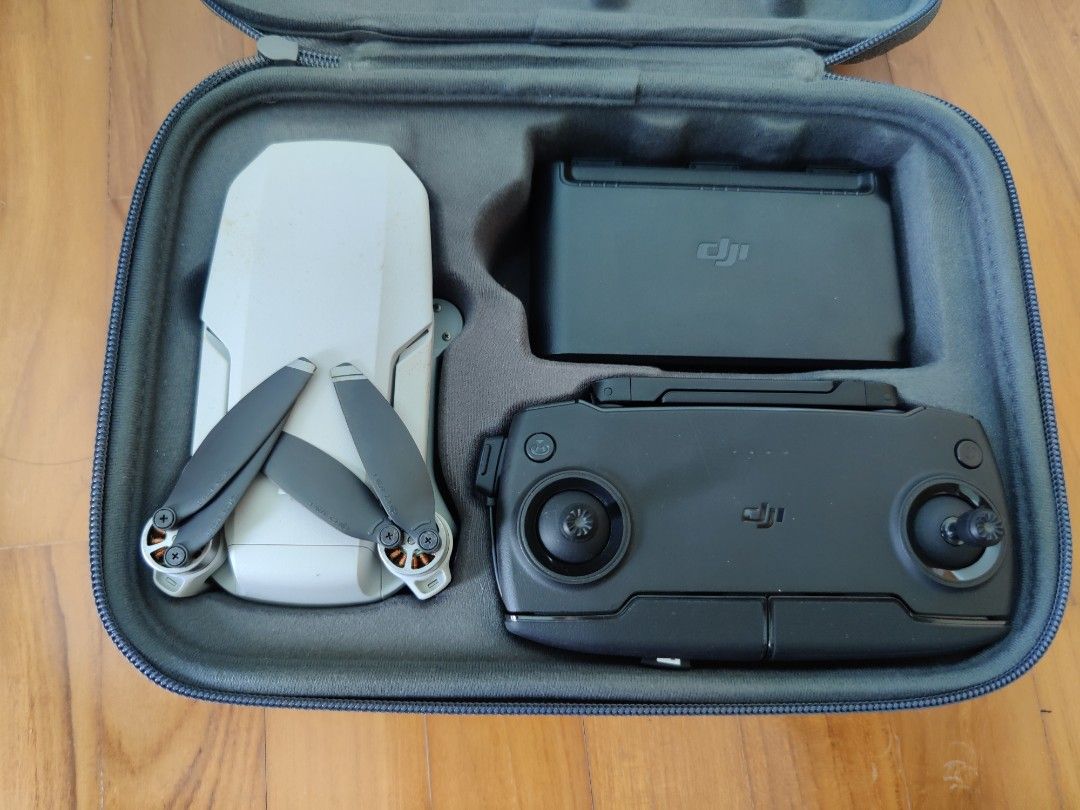 DJI Mavic Mini Fly More Combo, Photography, Drones on Carousell