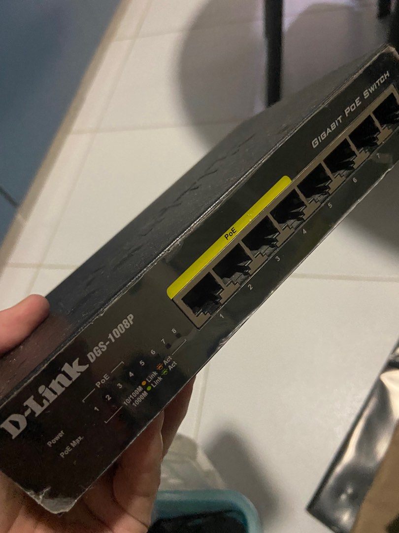 D-Link DGS-1008P, Computers & Tech, Parts & Accessories, Other Accessories on Carousell
