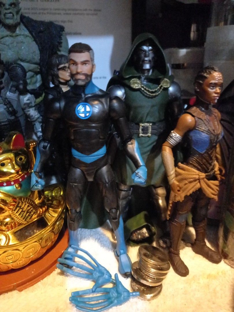 Dr Doom Green with Alt Head and Hands & Mr Fantastic, Hobbies & Toys ...