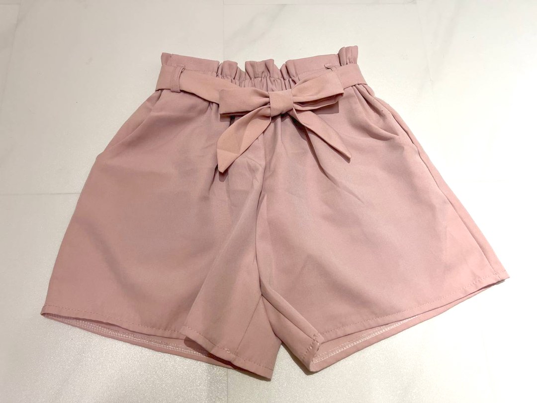 Dusty Pink Puffer Shorts, Women's Fashion, Bottoms, Shorts on Carousell