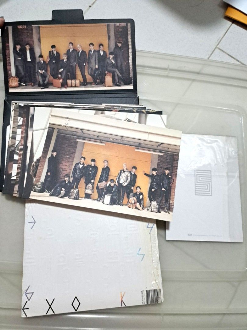 EXO Set, Hobbies & Toys, Memorabilia & Collectibles, K-Wave on Carousell