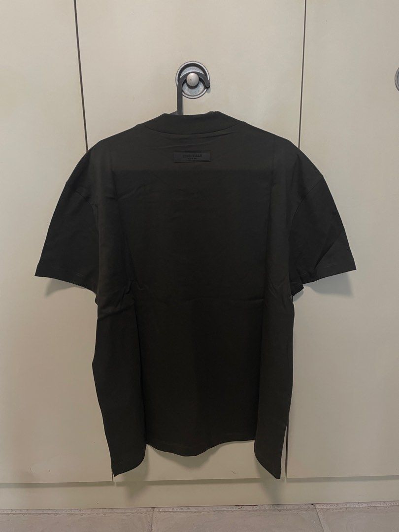 FOG Essentials Off Black T shirt FW22, Men's Fashion, Tops & Sets ...