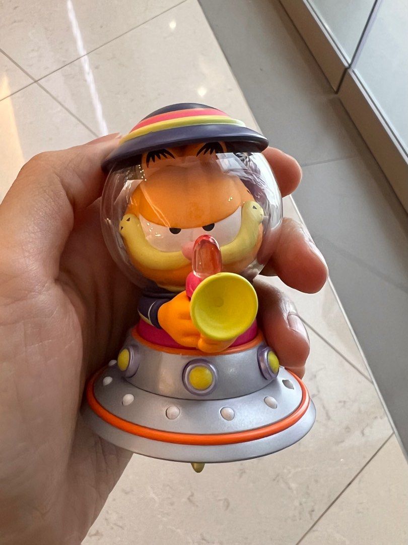 Garfield Nickelodeon Space Guard Figurine Pop Mart, Hobbies & Toys ...