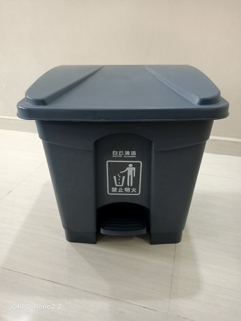 Grey Waste Bin, Furniture & Home Living, Cleaning & Homecare Supplies ...