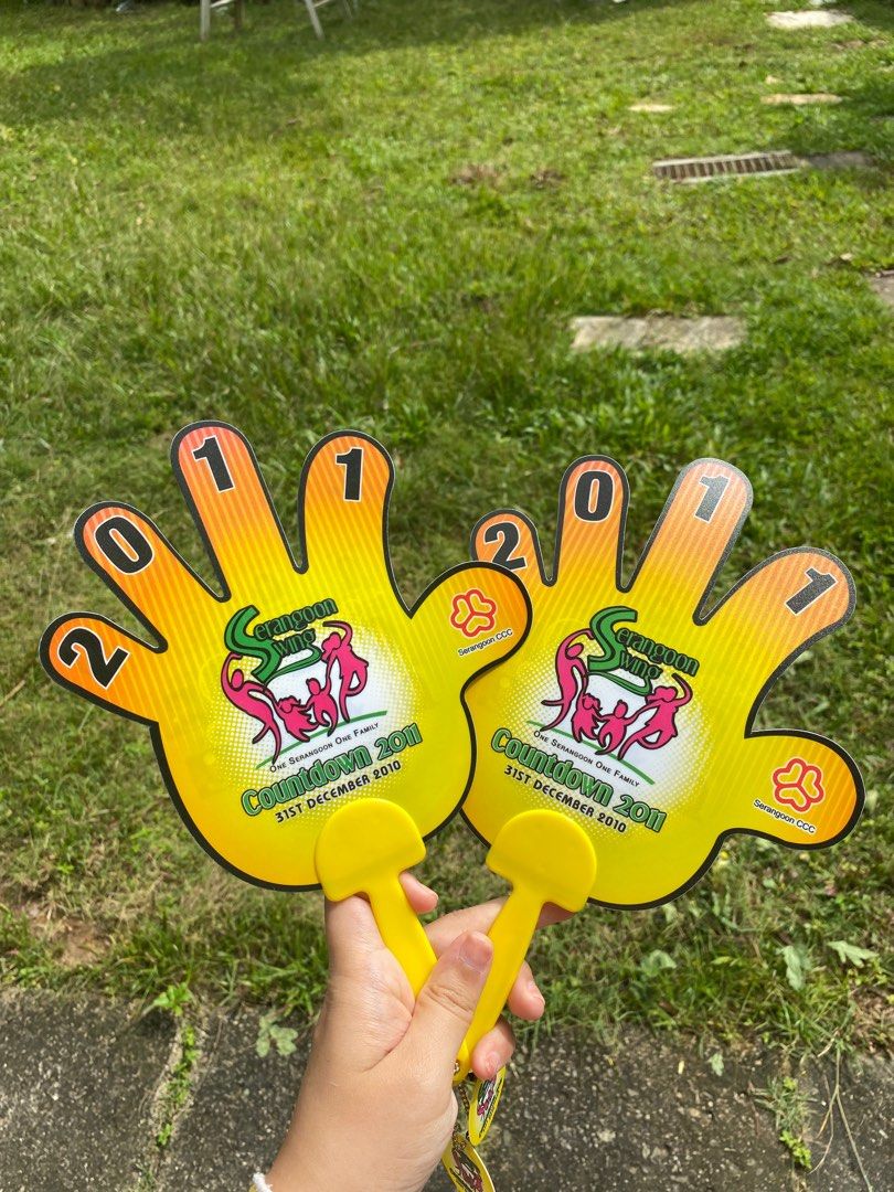 Hand Clapper / Party Hand Clapper / Free Fan / Noise Stick/ Tattoos for ...