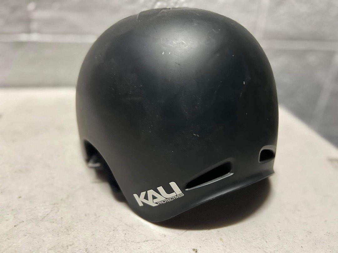KALI nut shell black, Sports Equipment, Bicycles & Parts, Bicycles on ...