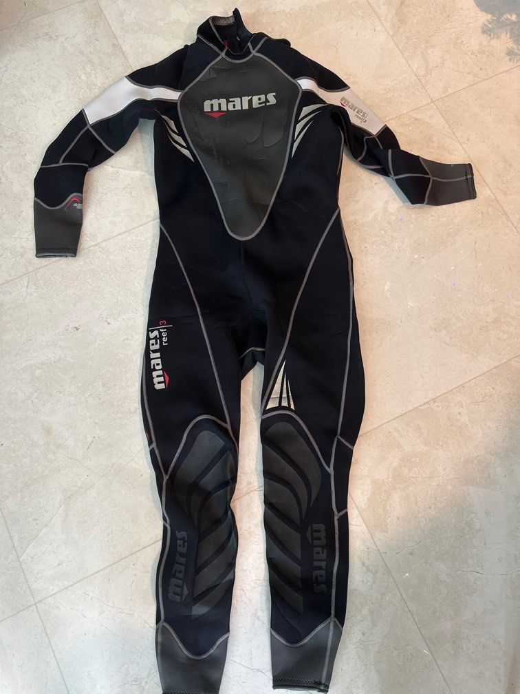 Mares reef 3 wetsuit size 5, Sports Equipment, Sports & Games, Water ...