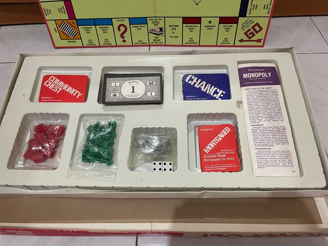 monopoly singapore edition, Hobbies & Toys, Toys & Games on Carousell