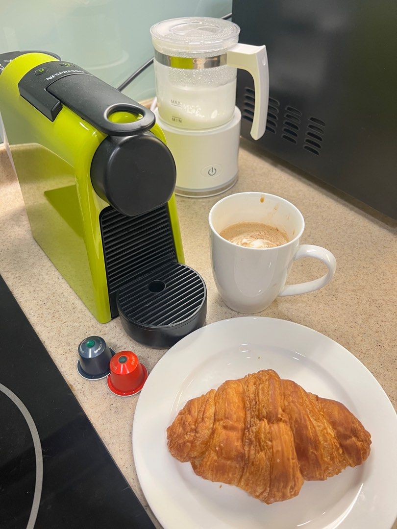 Nespresso Essenza Mini D30 Lime Green, TV & Home Appliances, Kitchen ...