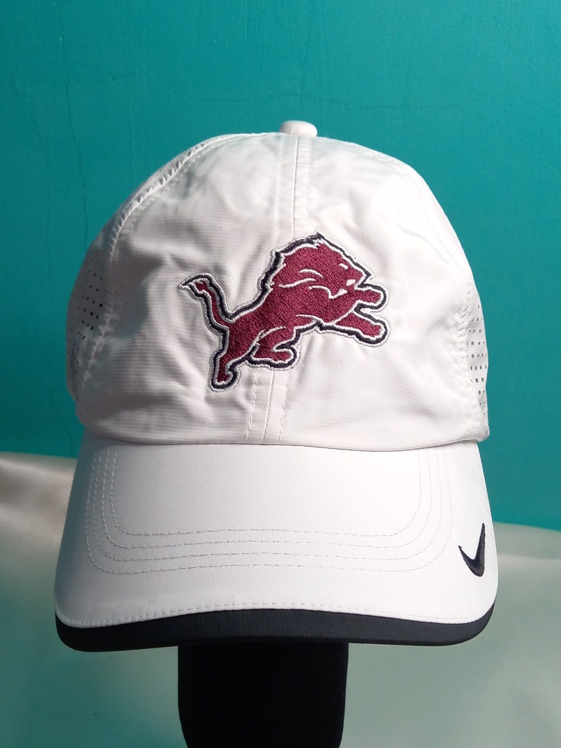 NIKEGOLF While Hat, Men's Fashion, Watches & Accessories, Caps & Hats ...