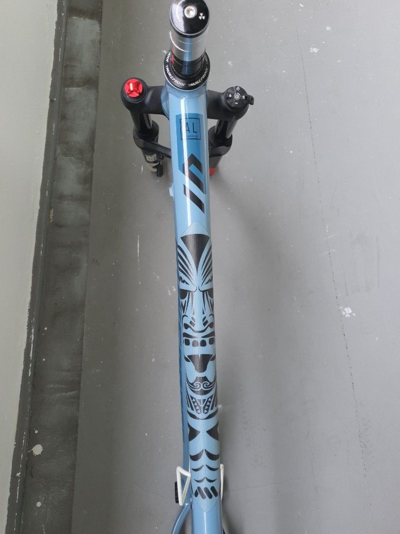 Nukeproof 2020 Frame XL size & Manitou Machete Fork, Sports Equipment ...