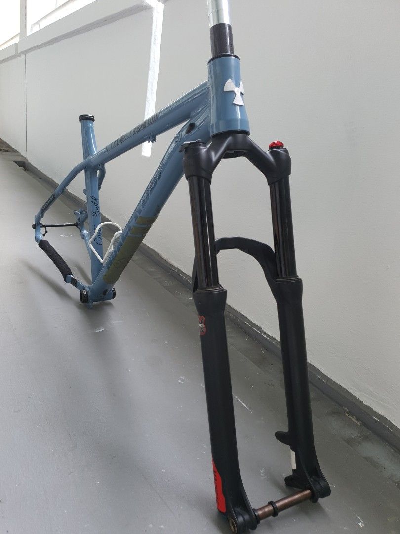 Nukeproof 2020 Frame XL size & Manitou Machete Fork, Sports Equipment ...