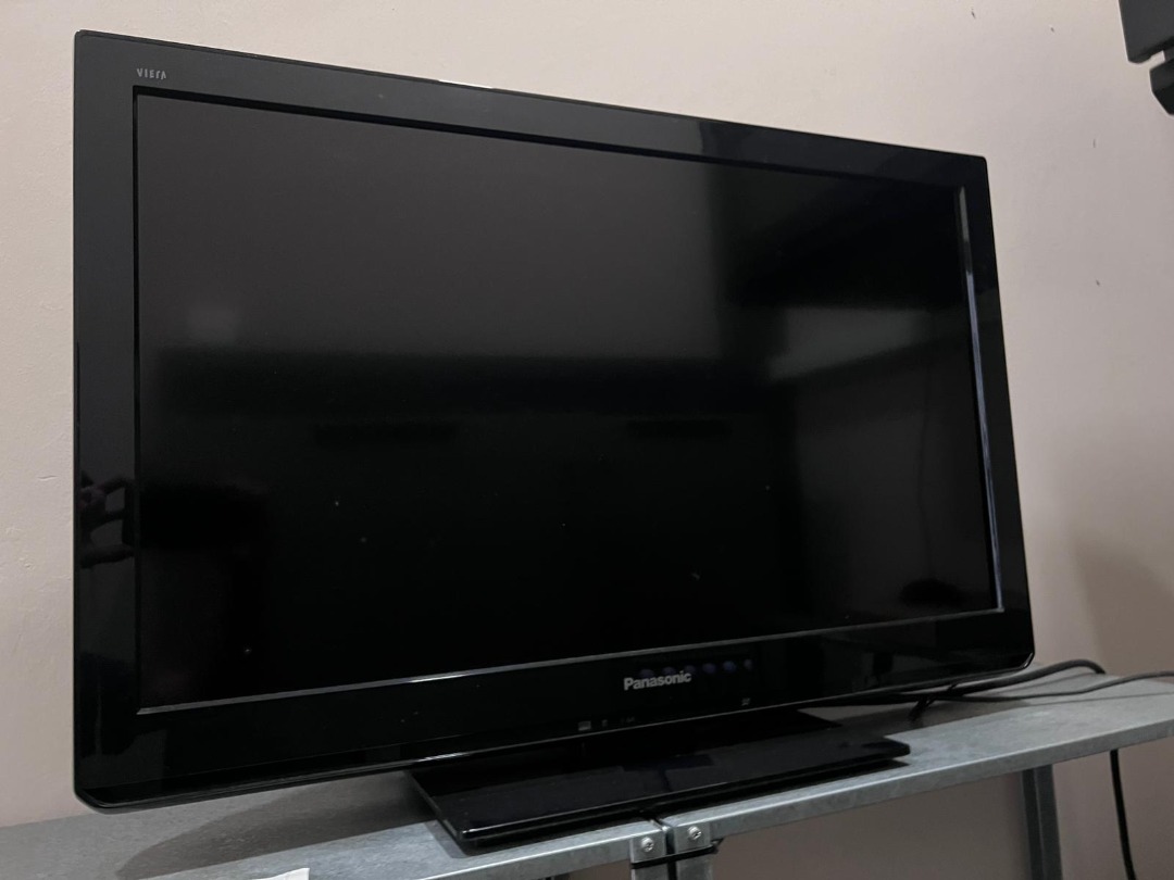 Panasonic 32 Inch For SALES!, TV & Home Appliances, TV & Entertainment ...