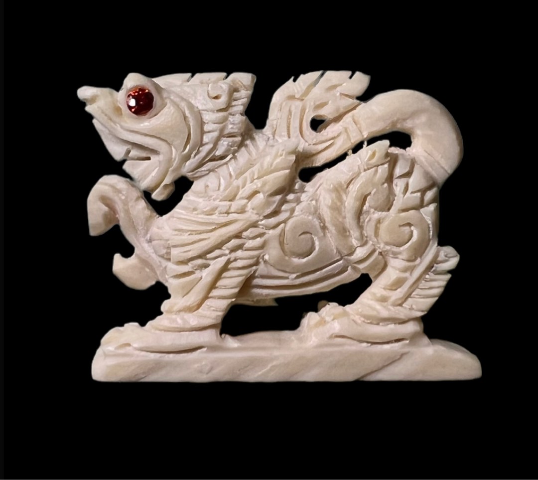 Red Hand Written Yant Phra Singha Taprachan Card Unworn Condition ...