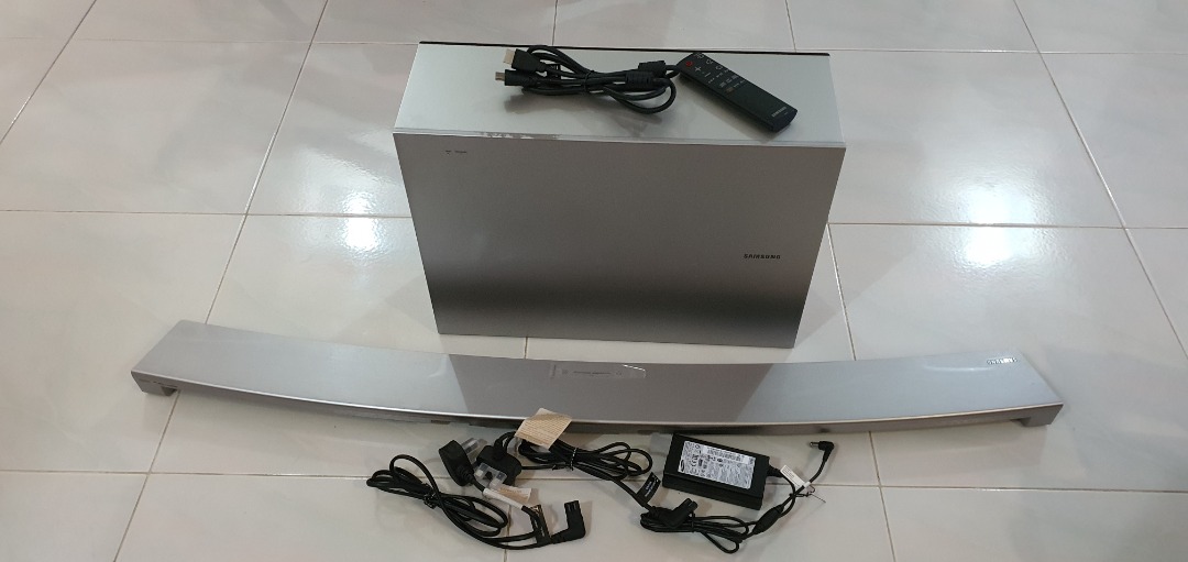 Samsung Curved Soundbar HW-J6501/XS and subwoofer PS-WJ6501R, Audio ...