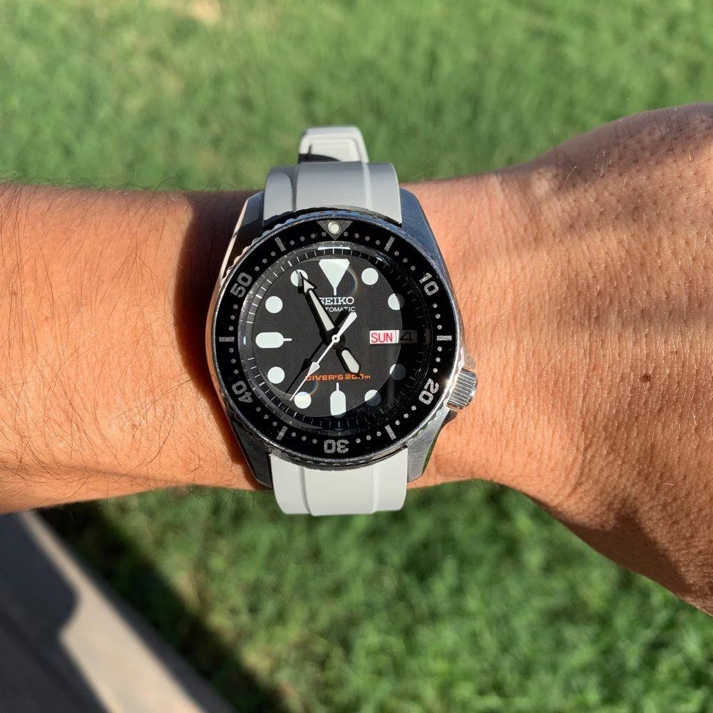 Seiko SKX013 bracelet, Luxury, Watches on Carousell