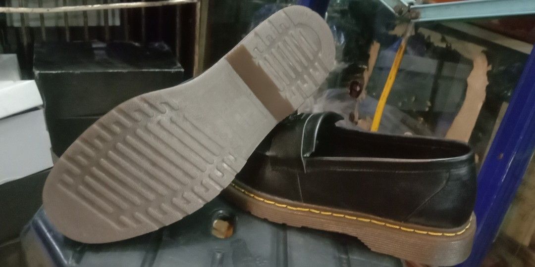 Sepatu docmart kulit asli quality miror tersedia size 36 sampai 46 ...