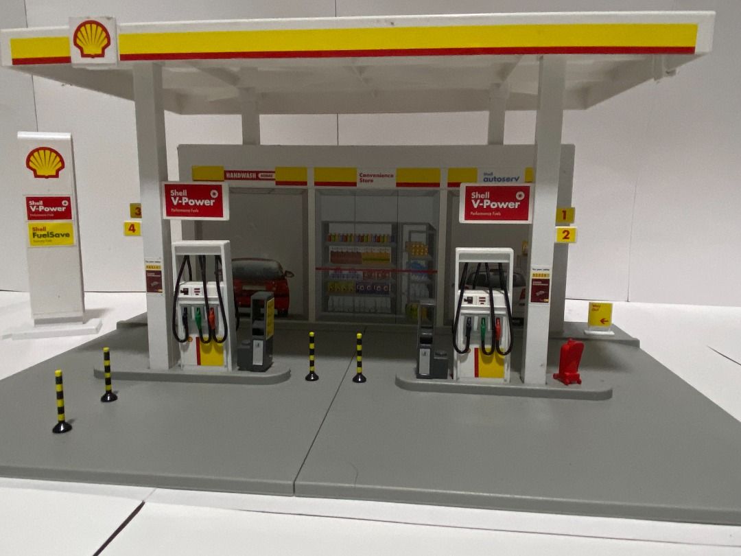 Shell Model Petrol Kiosk, Hobbies & Toys, Toys & Games on Carousell
