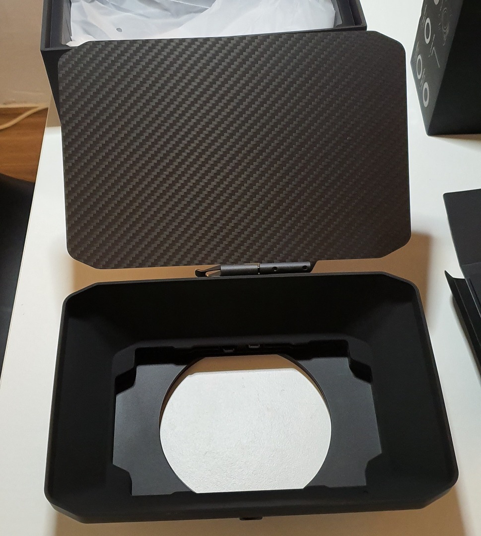 SmallRig Matte Box 2660, Photography, Video Cameras on Carousell