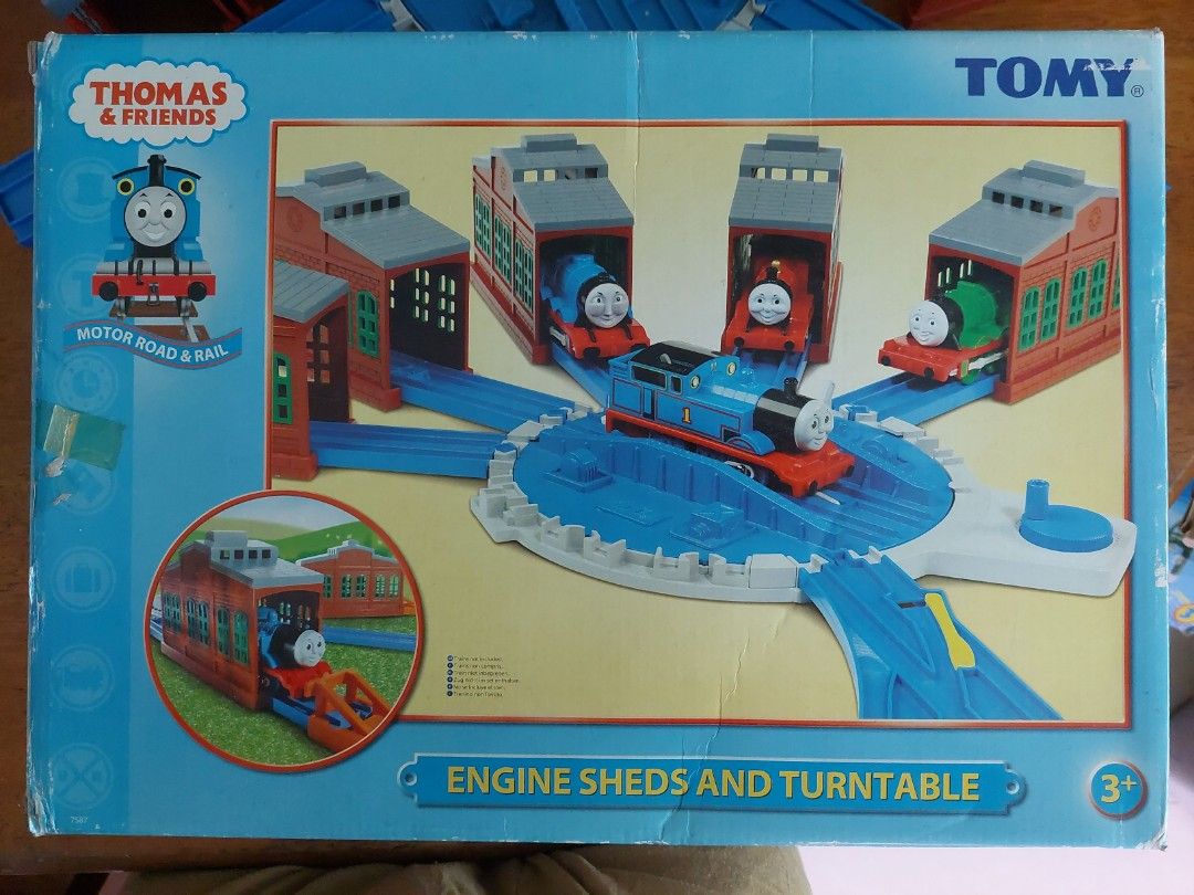 Thomas and Friends Tidmouth Engine Sheds and Turntable, Hobbies & Toys ...