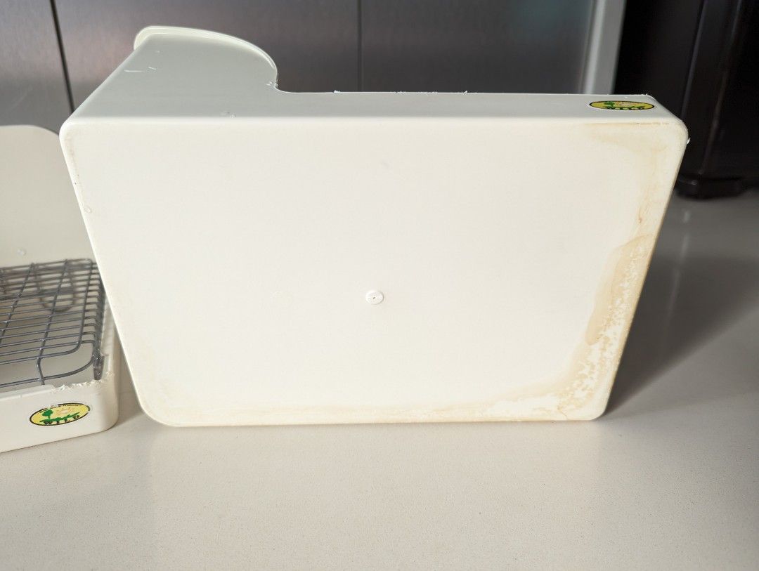 Used pee tray, Pet Supplies, Homes & Other Pet Accessories on Carousell