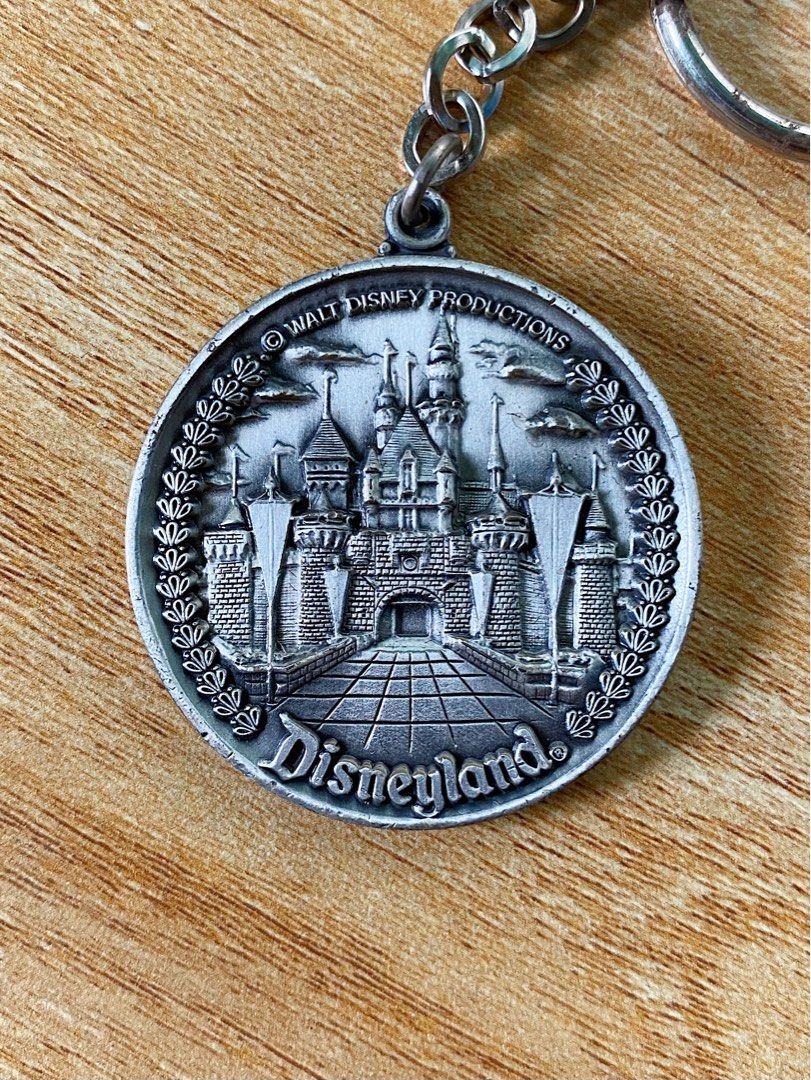 (Vintage) Disneyland - Pewter Coin Keychain Medallion - (Main Street ...