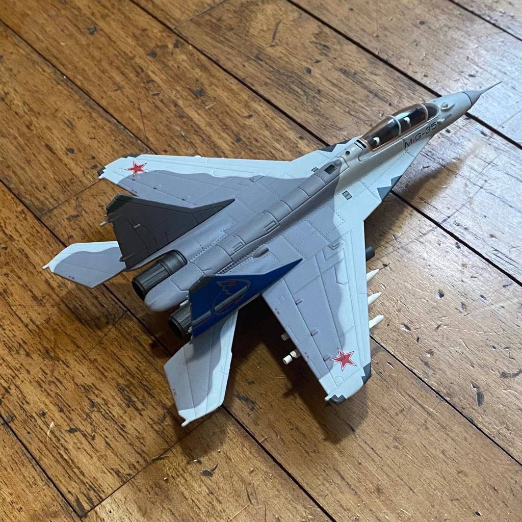 1:100 MIG-35 Fulcrum Diecast Display Model, Hobbies & Toys, Toys ...