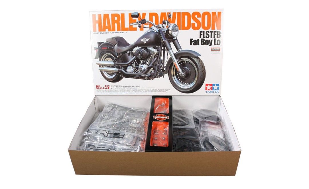 全新1 6 Tamiya Harley Davidson Fatboy 電單車 送黑色車尾皮袋 T2 Terminator 2 T800