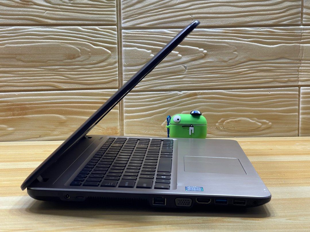 ASUS SonicMaster X540UPR Core i7 8th Gen 8Gb Ram 128Gb Ssd AMD Radeon ...