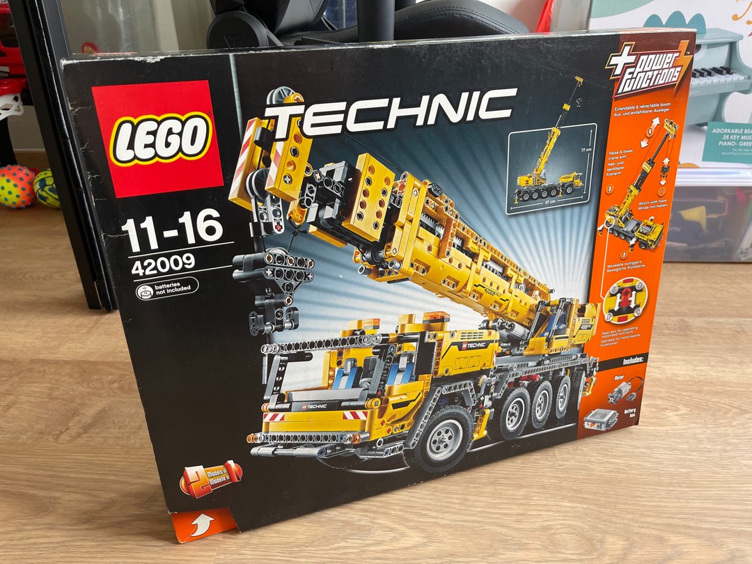 (BNIB) Lego Technic 42009 Mobile Crane MKII, Hobbies & Toys, Toys ...