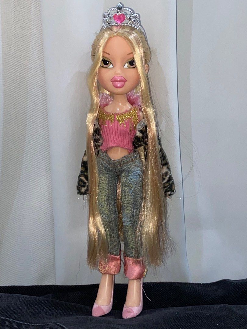 BRATZ PRINCESS CLOE, Hobbies & Toys, Toys & Games on Carousell