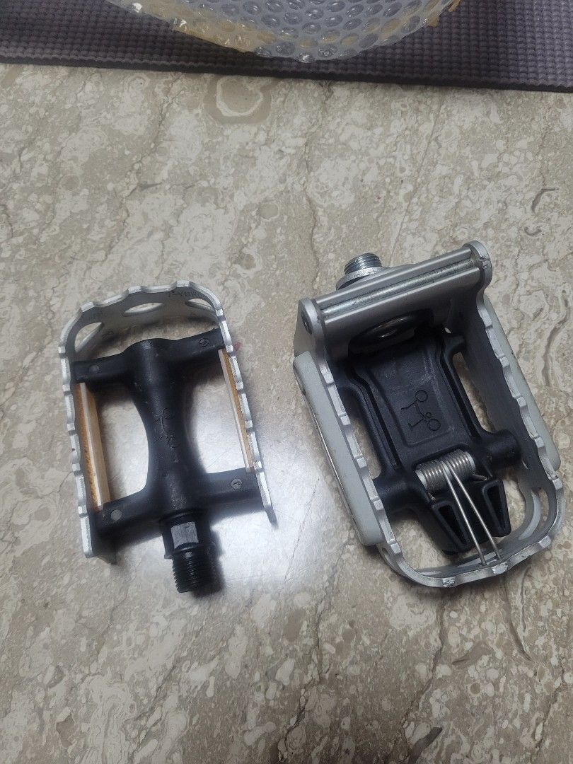 Brompton Original Pedals, Sports Equipment, Bicycles & Parts, Parts & Accessories on Carousell