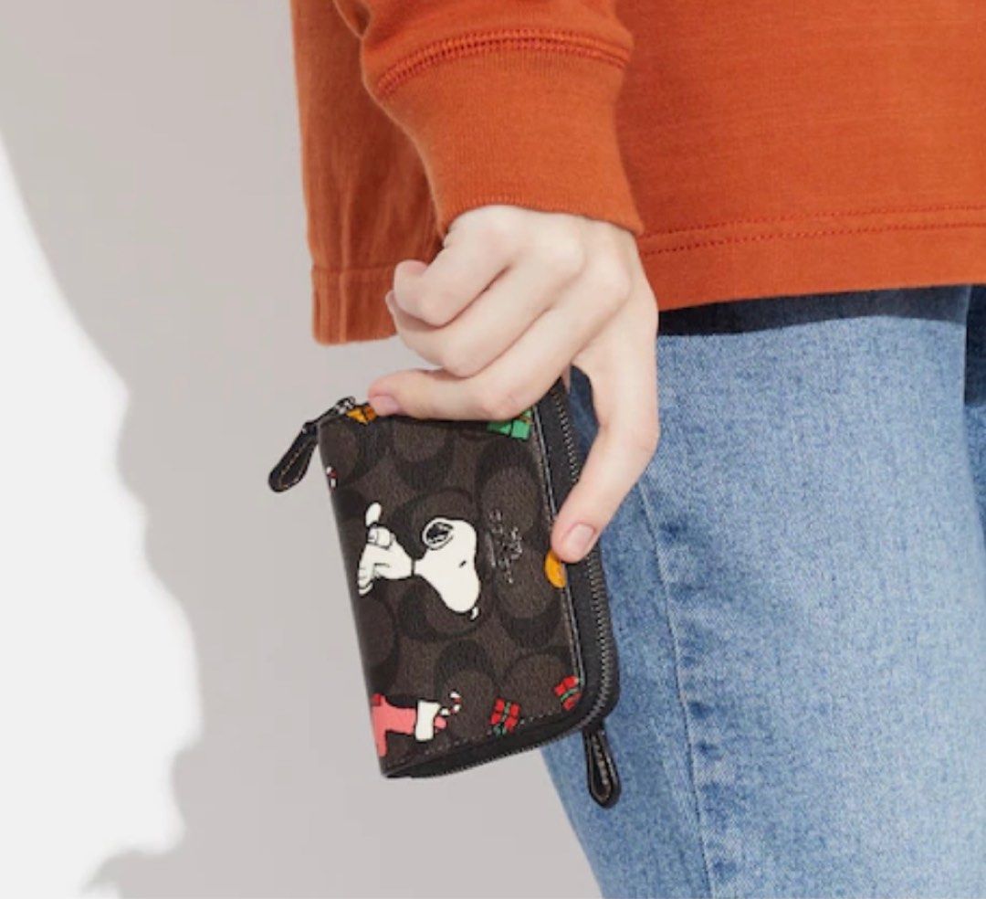 Coach Short Snoopy Wallet, Women's Fashion, Bags & Wallets, Wallets ...
