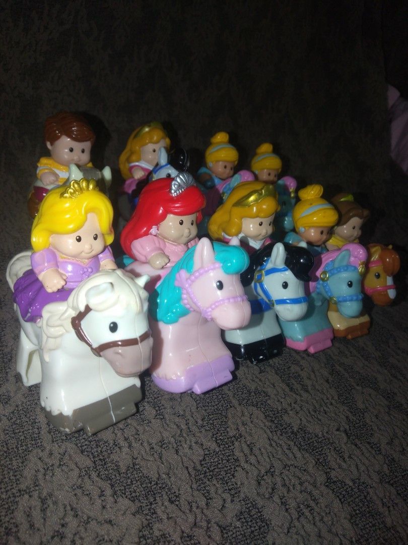 Disney Princess Klip Klop Little People Fisher price, Hobbies & Toys ...