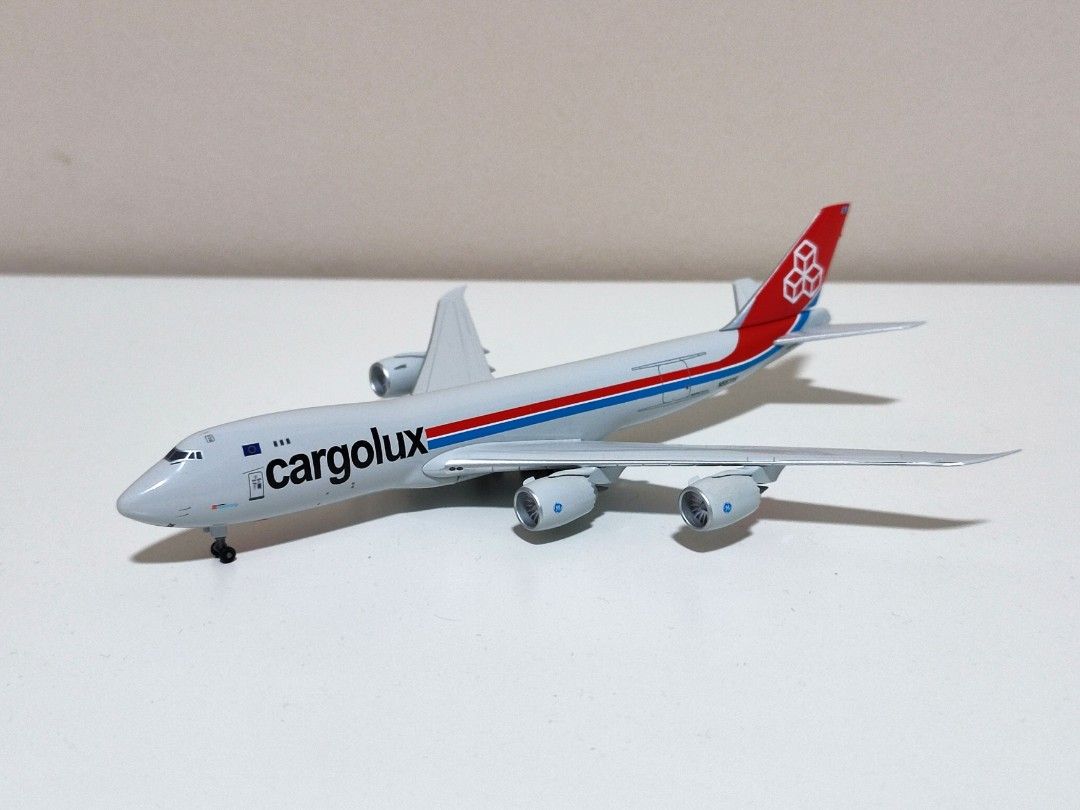 Dragon Wings DW55923 1/400 Boeing 747-8F Cargolux (N5573S) tags jc ...