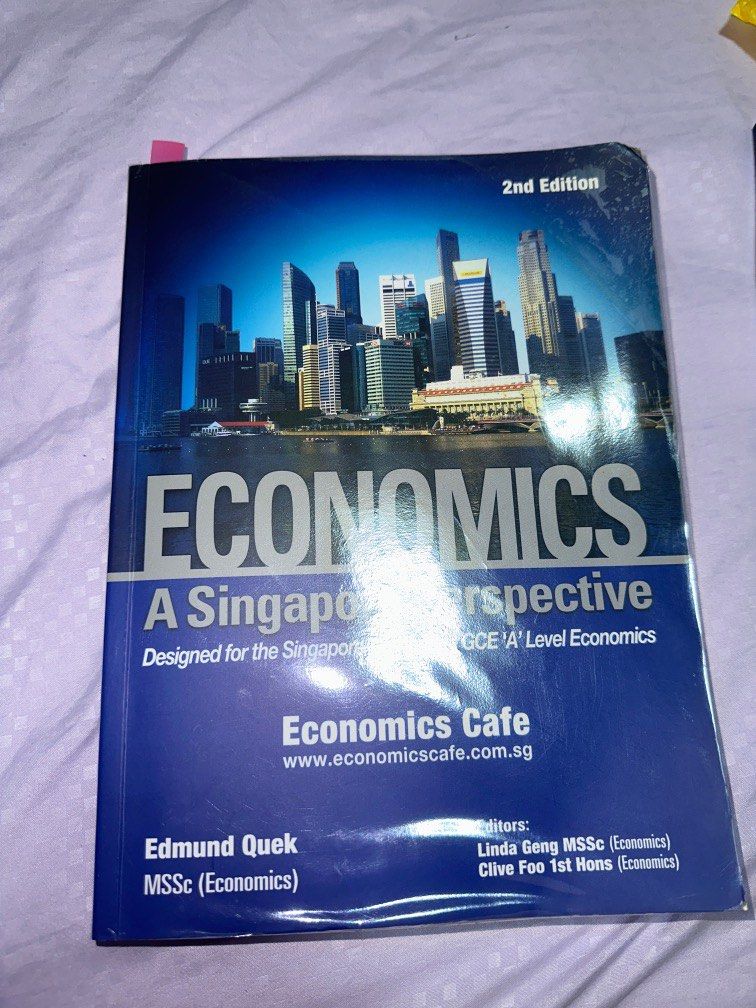 ECONOMICS TEXTBOOK, Hobbies & Toys, Books & Magazines, Textbooks on ...