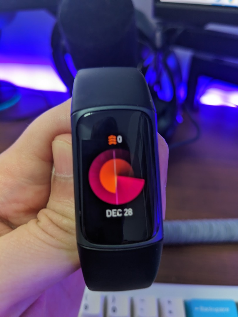 Fitbit Charge 5 (like new but has a broken pixel-wide line across the ...