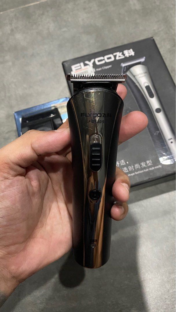 Flyco Shaver/Hair Clipper, Beauty & Personal Care, Hair on Carousell