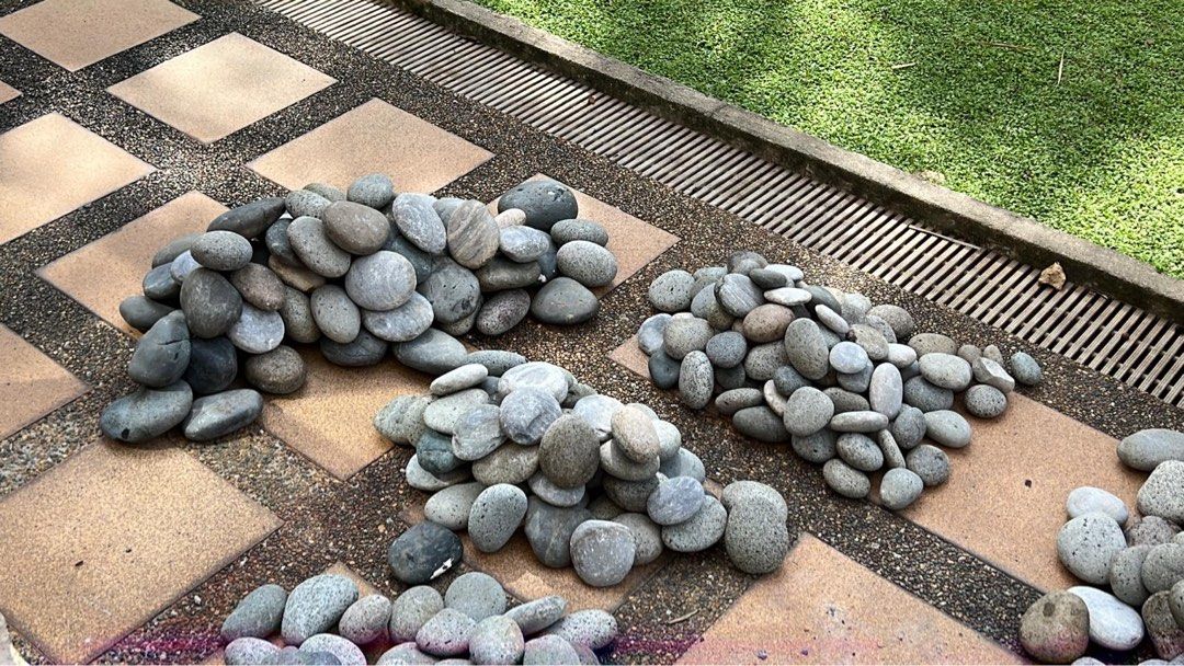 1200kg Garden pebbles , Furniture & Home Living, Outdoor Furniture on ...