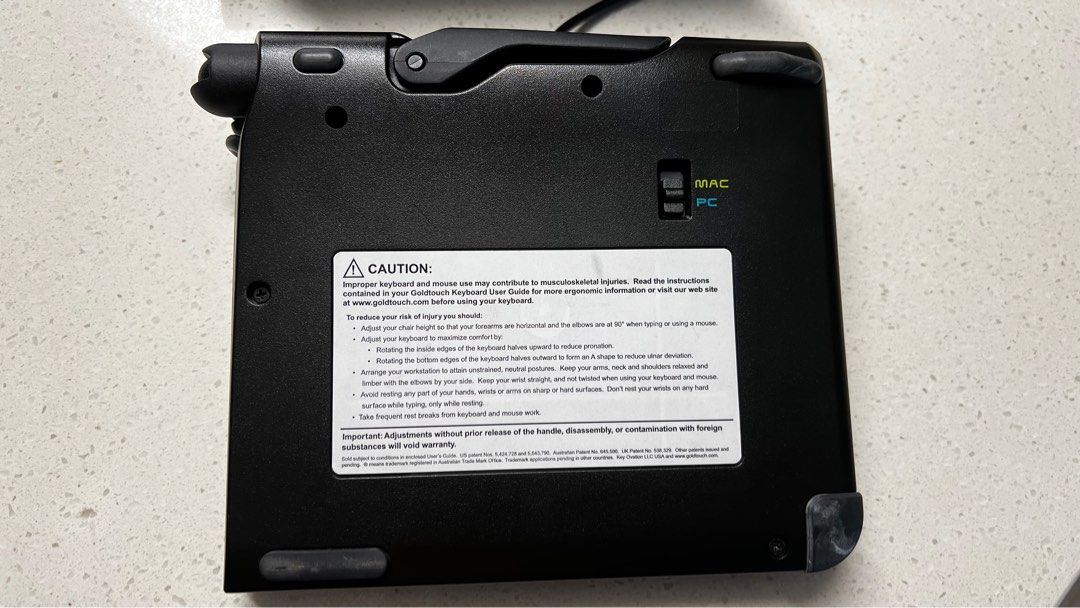 Goldtouch Go!2 mobile keyboard & Targus laptop riser, Computers & Tech ...